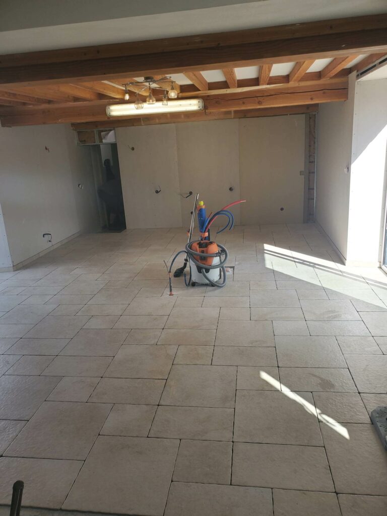 NICOLAS FLEURY – Maçon à Saint-Pierre-Église.